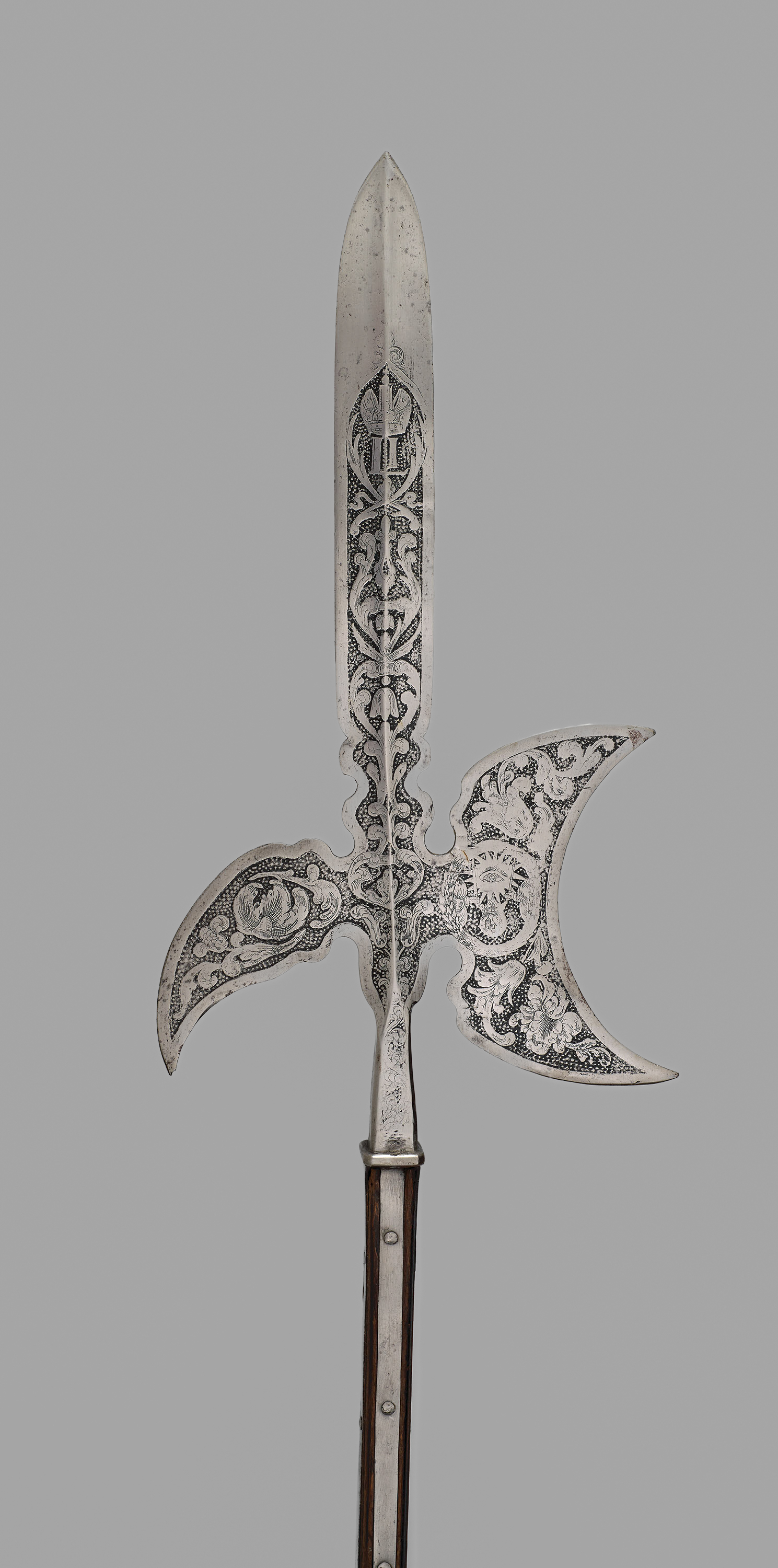 Kunsthistorisches Museum: Stangenwaffe: Helmbarte der Leibwache des ...