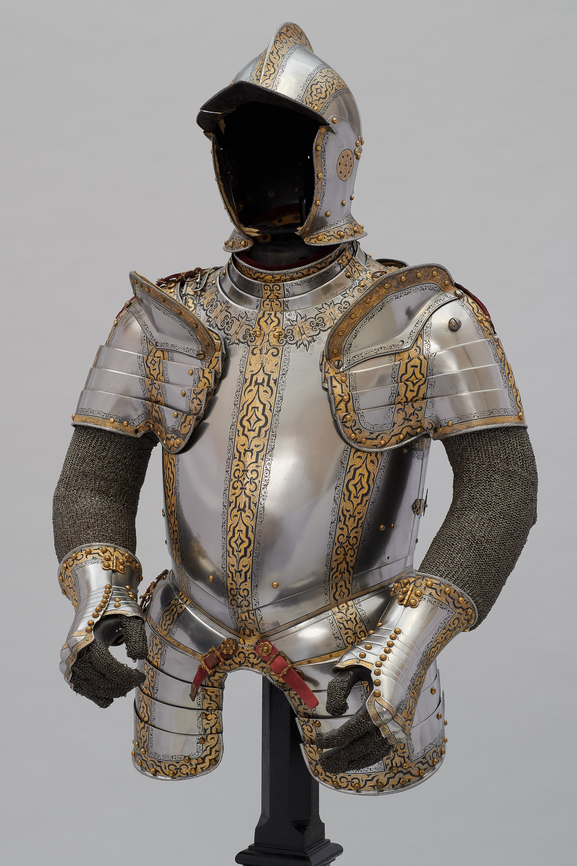 Kunsthistorisches Museum: Harnasch: Halber Feldharnisch der schwarz ...