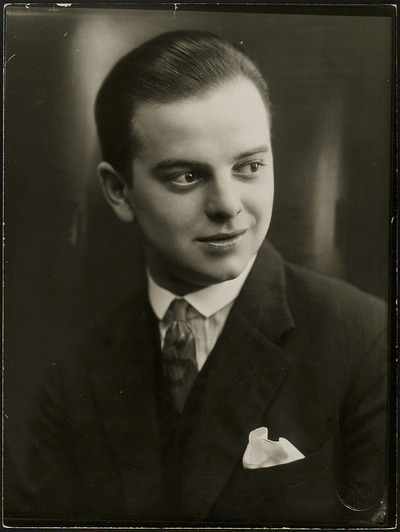 Theatermuseum: Zivilporträt: Max Schipper