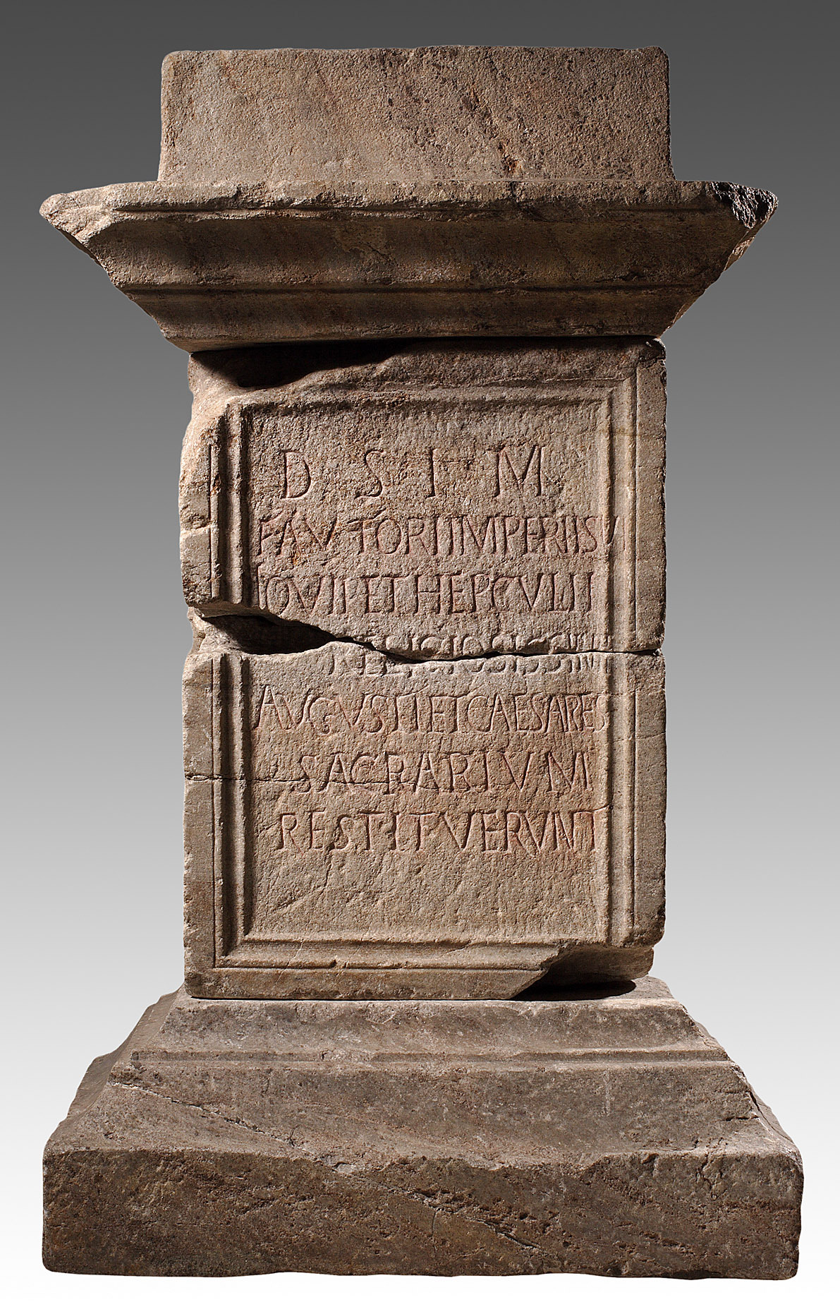 Kunsthistorisches Museum: Altar: Altar für Mithras