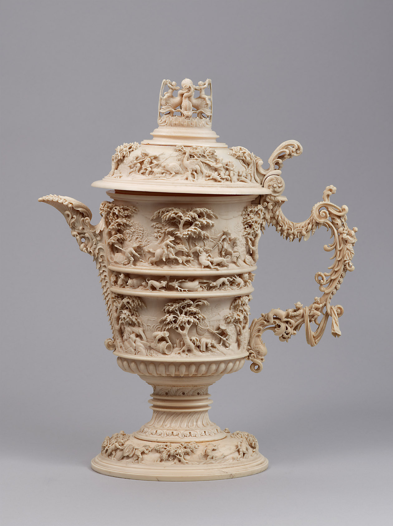 Kunsthistorisches Museum: Lidded Ewer with Hunting and Fishing Scenes